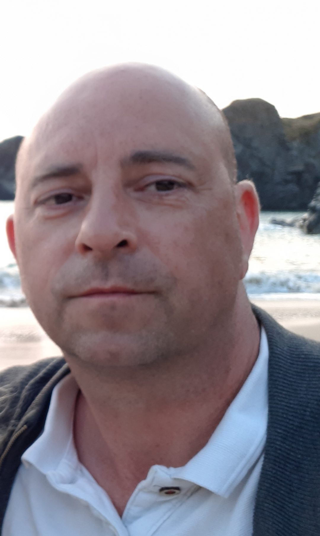 A working class hero is something to be - Futurum