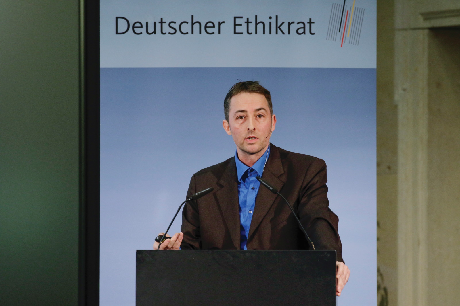 How does empathy help us to understand others? - Futurum