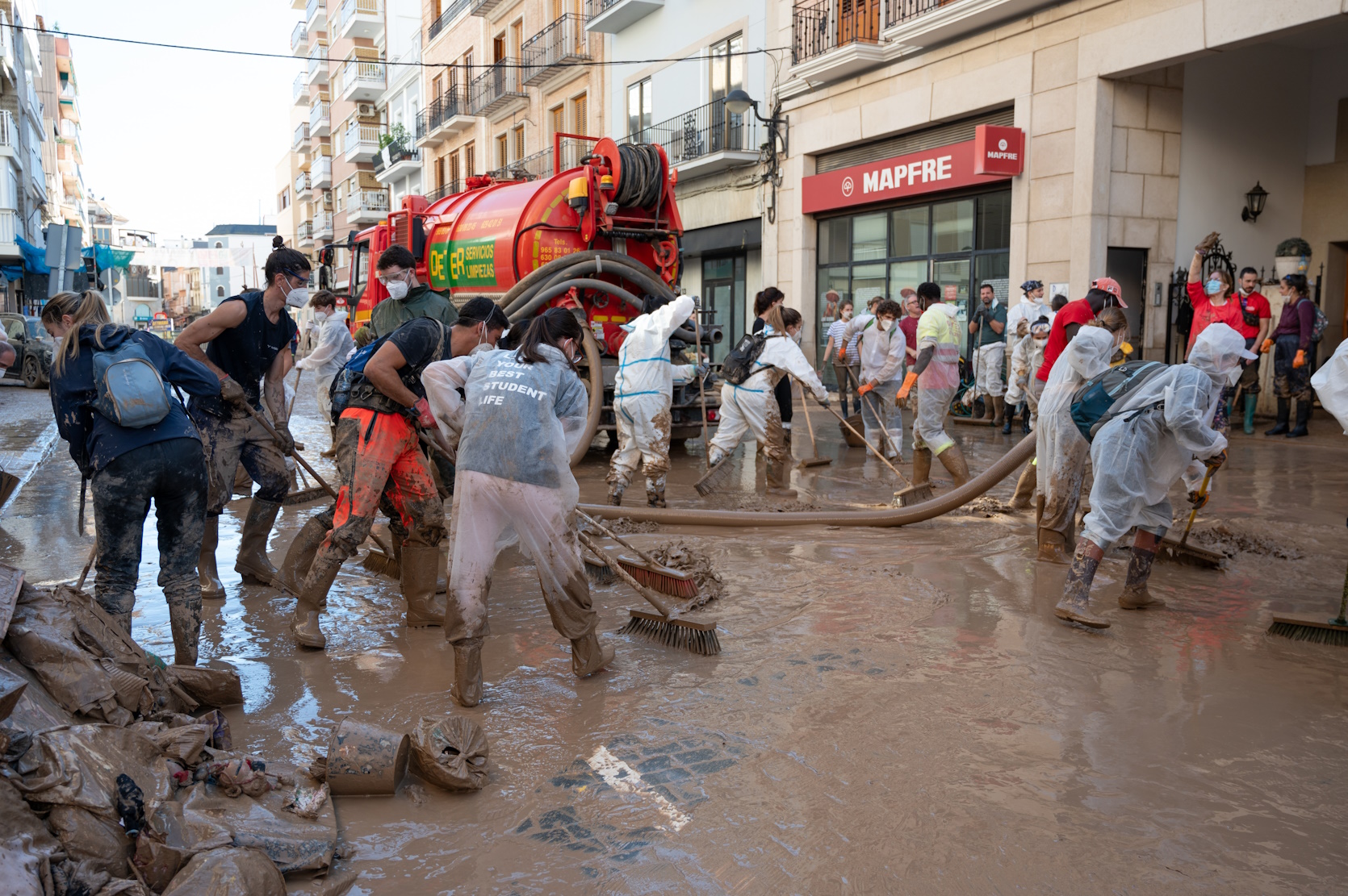 Building community resilience for disaster response - Futurum